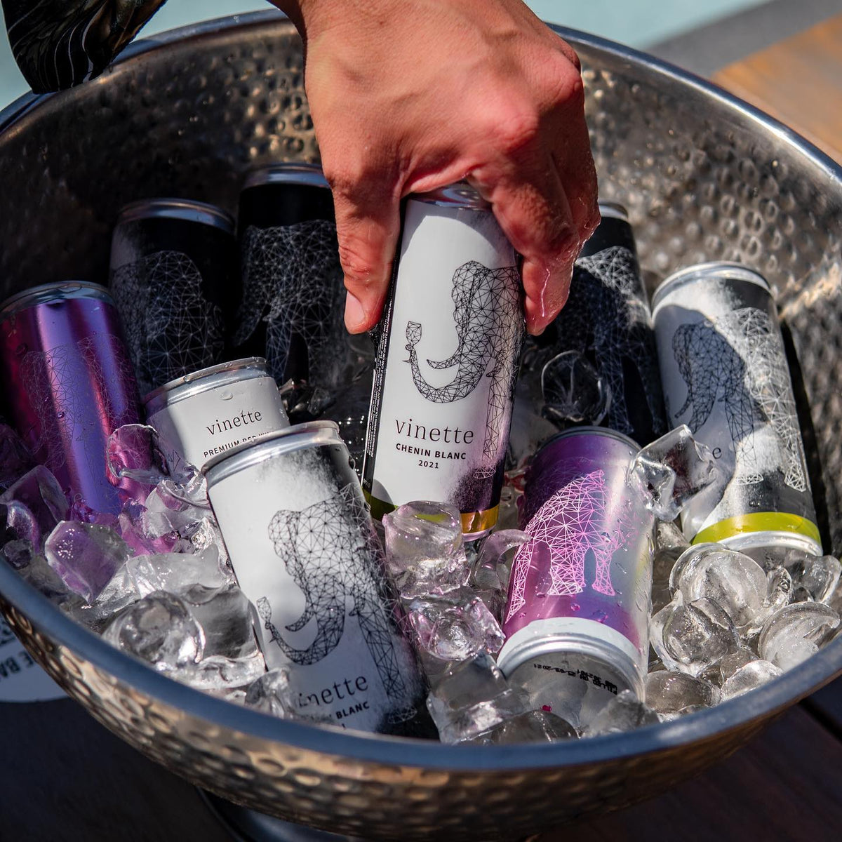 Wine in a Can? Yes We Can! Vinette from South Africa drops in Singapor ...