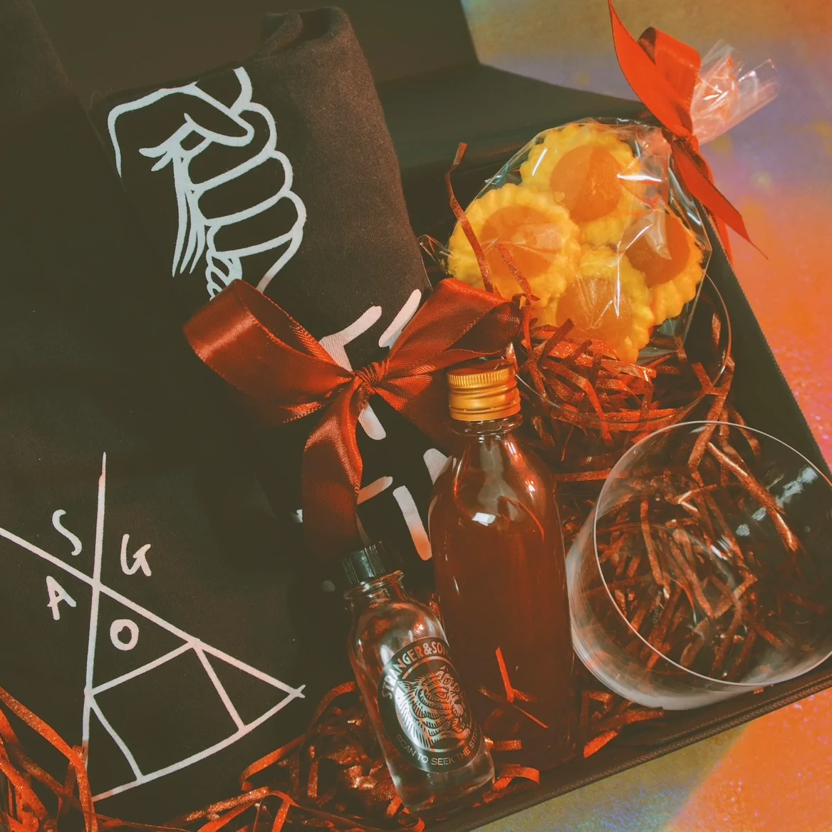 The Sago House Prosperity Box Promises Double Happiness This Rabbit Ne ...